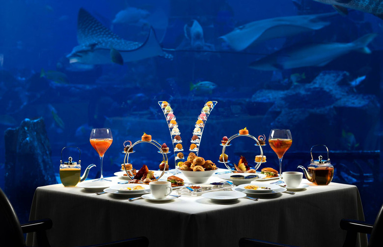 10 Must-See Underwater Restaurants Around the World (Slideshow)