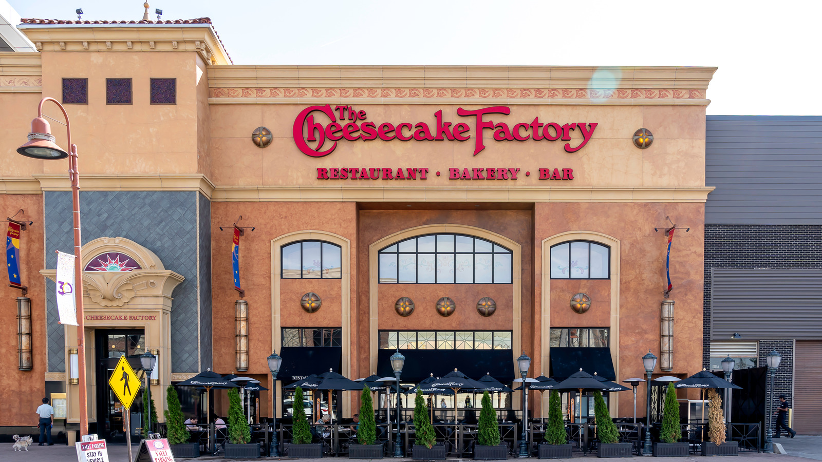 11 Foods You Might Want To Avoid Ordering At The Cheesecake Factory