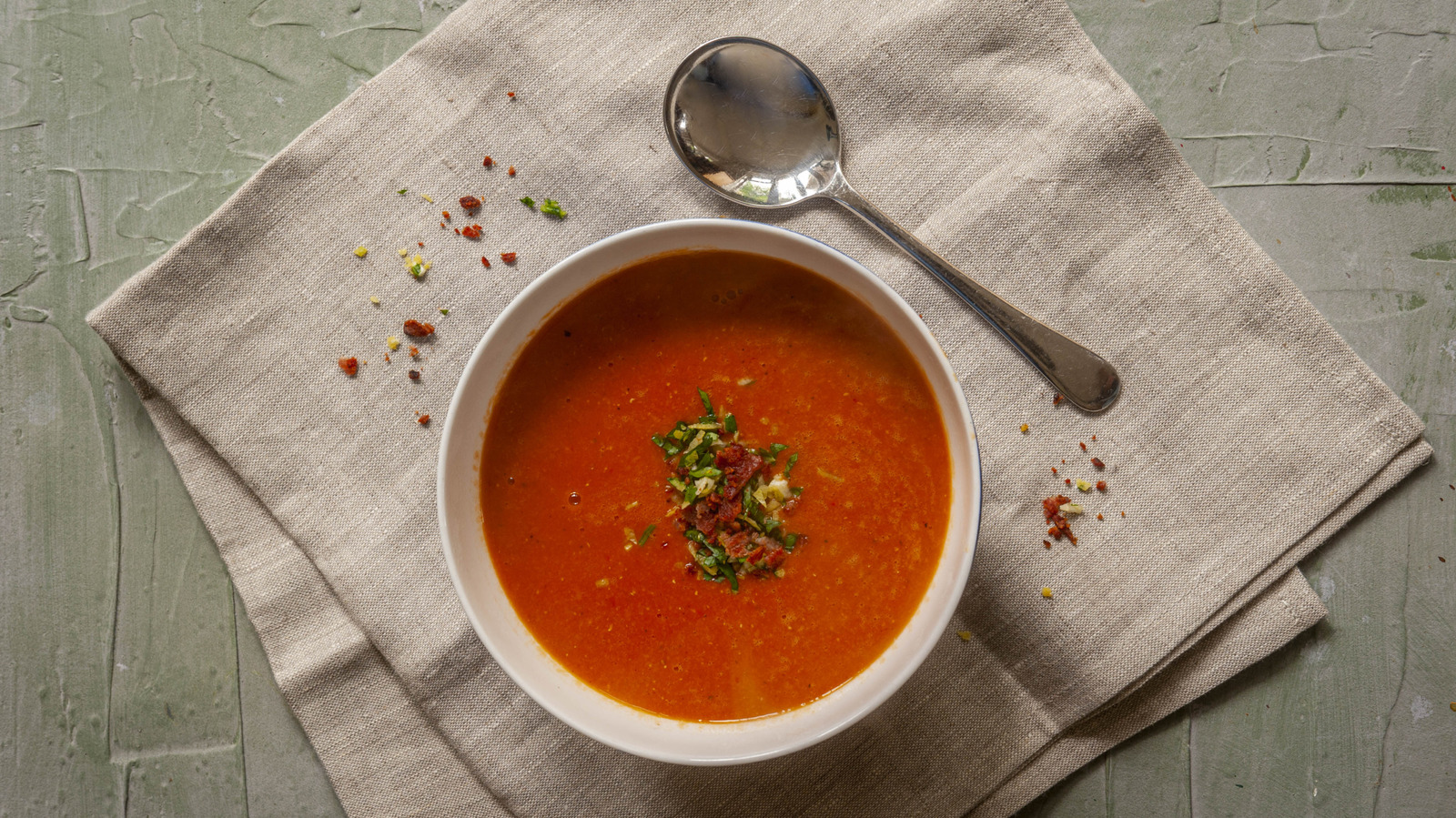 11 Mistakes You're Making When Thickening Up Soup