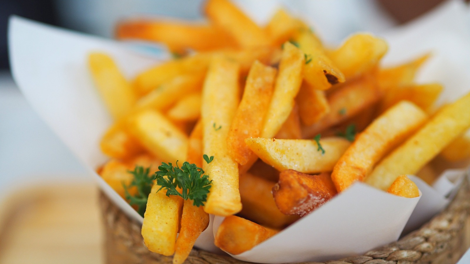 Fast Food Chains That Never Serve Frozen Fries