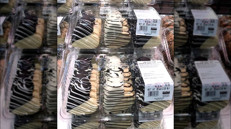 13 Popular Costco Bakery Items You Won't Find In Stores Anymore