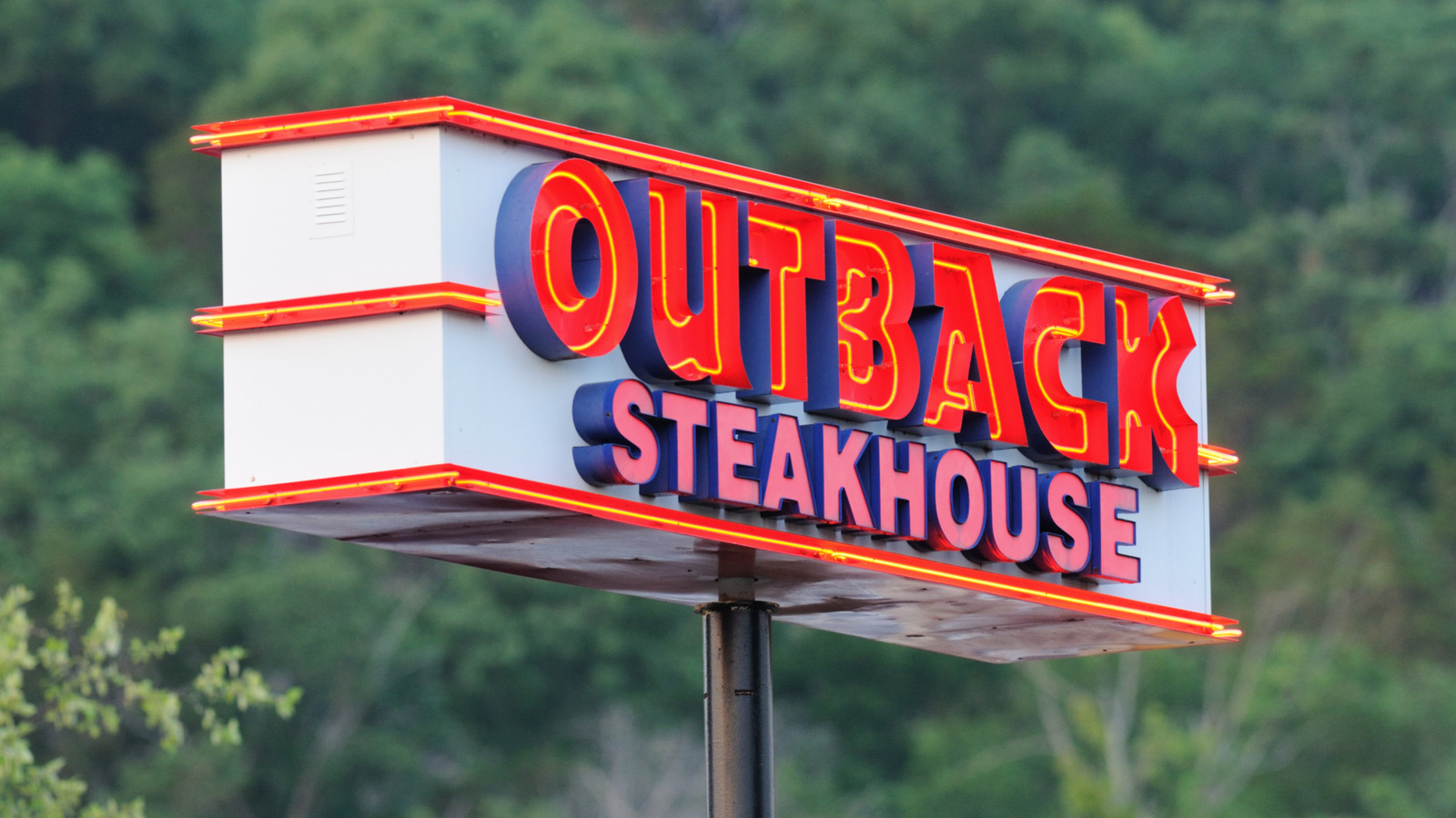 13 Dishes You Should Never Order At Outback Steakhouse