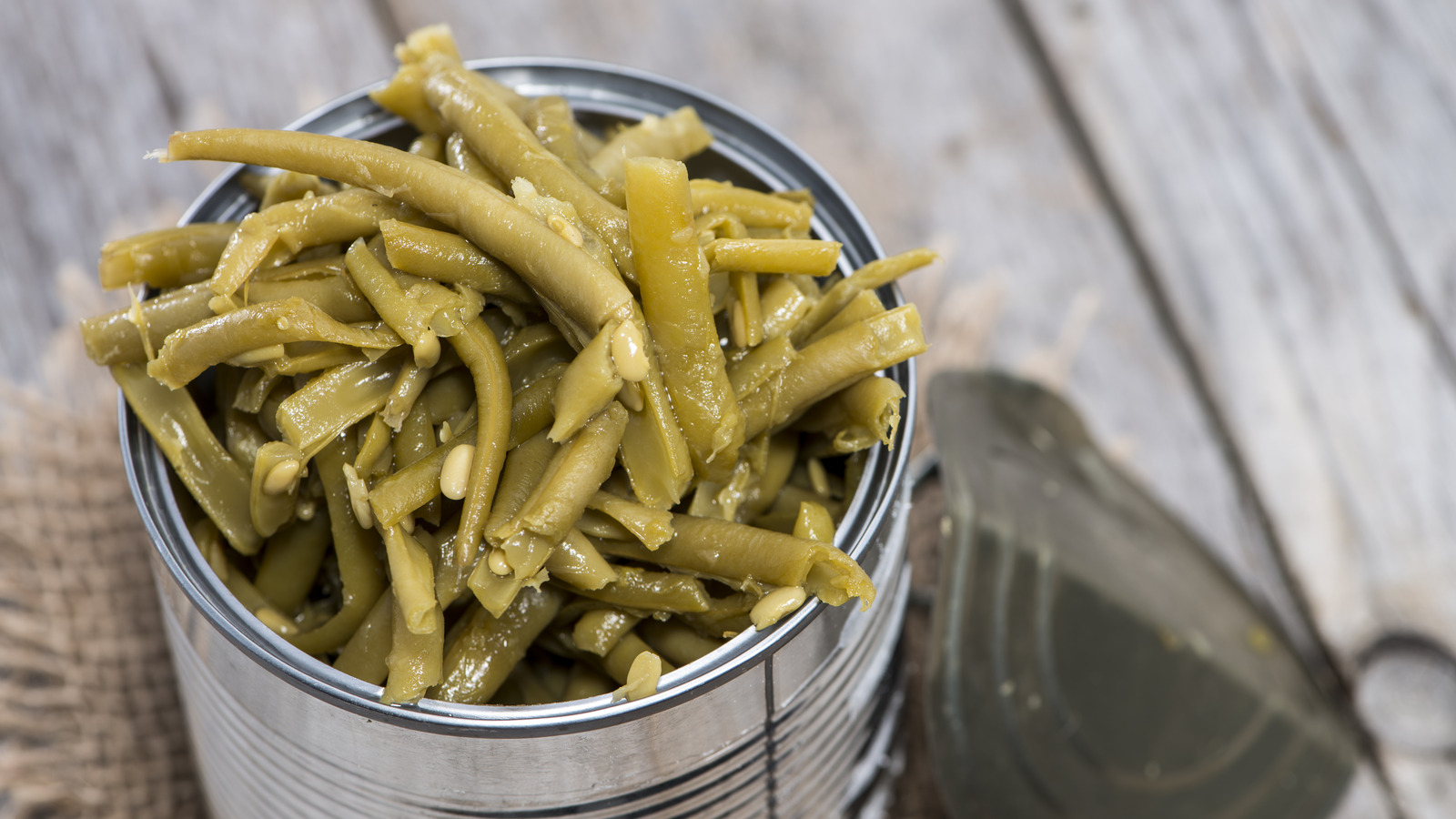 14 Ingredients That Will Seriously Upgrade Canned Green Beans