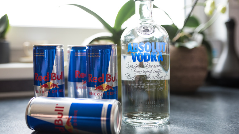 14 Ultimate Soda-Alcohol Combinations, Ranked