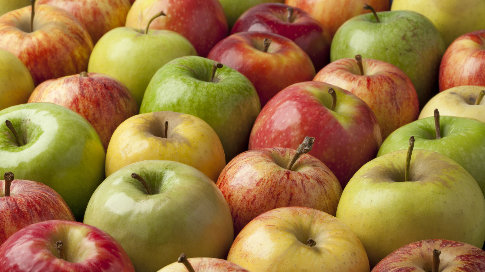 25 Types Of Apples And How To Use Them