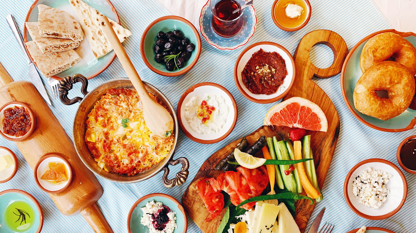 5 Foods And Drinks You Need For A Traditional Turkish Breakfast