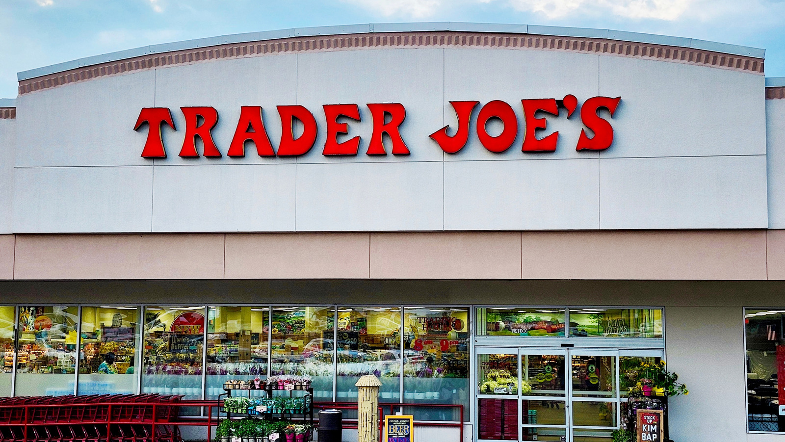 8 Canned Foods You Should Avoid Buying At Trader Joe's According To Reviews