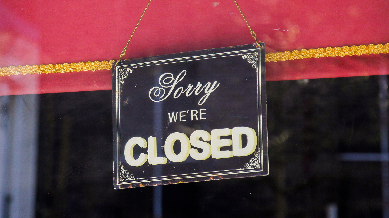 A Beloved Diner Chain Just Announced It's Closing Dozens Of Locations