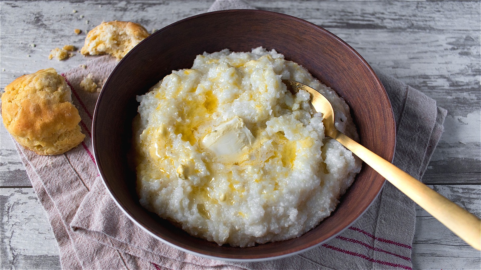 A Raw Egg Is The Secret Ingredient To The Creamiest Bowl Of Grits Ever