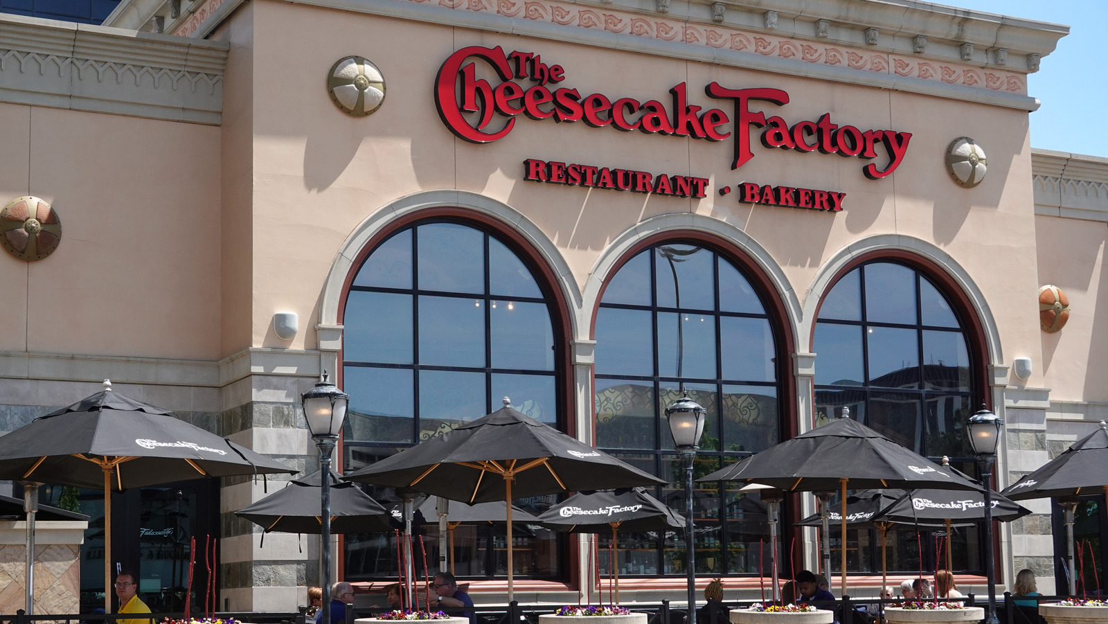 After A Successful Pilot, The Cheesecake Factory Is Launching A Rewards ...