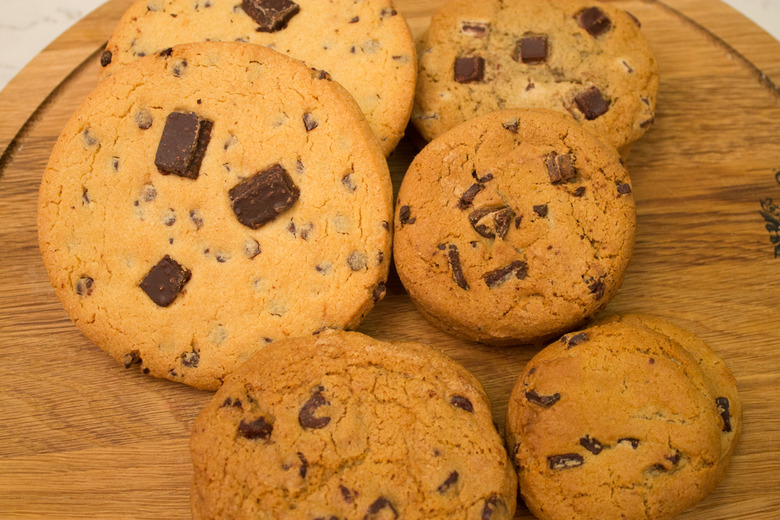 Best Coffee Shop Chocolate Chip Cookies Slideshow