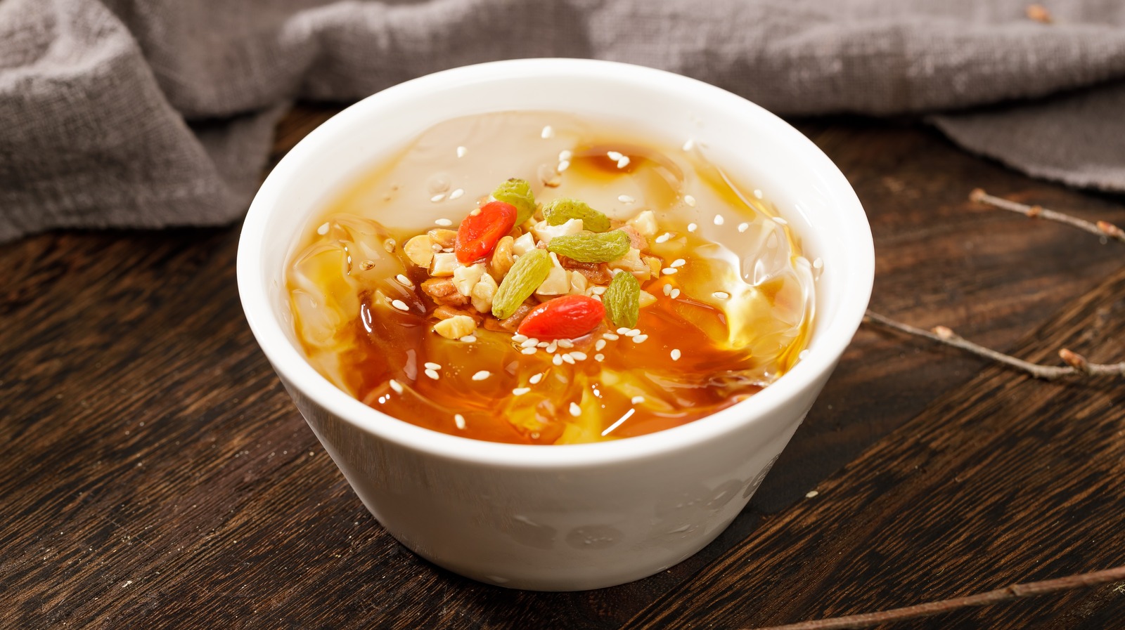 Bingfen: The Chinese Ice Jelly That's Delightfully Thirst-Quenching