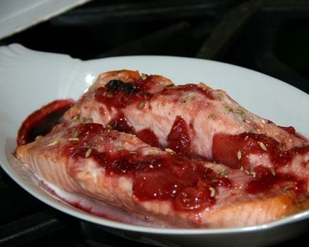 Broiled Salmon With Strawberry Sauce