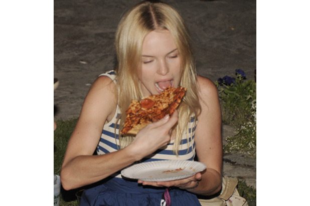 Celebrities Stuffing Their Faces Slideshow