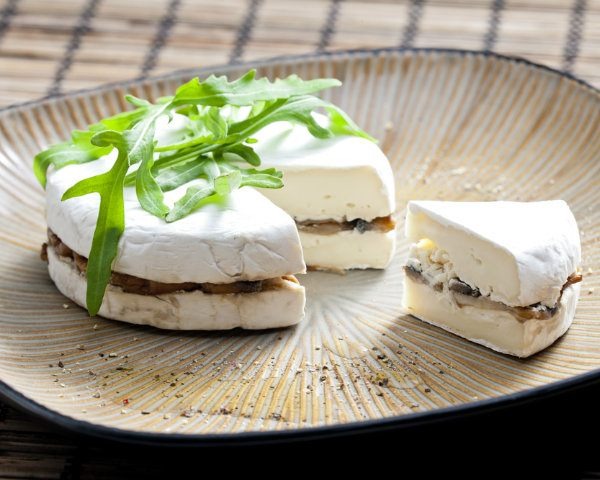 Chef Brian Malarkey's Roasted Brie With Cranberry Pear Jam And Charred ...