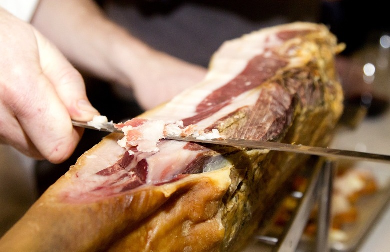 Chef Ryan Hardy Brings the Cuisine of Charlie Bird to The Daily Meal ...