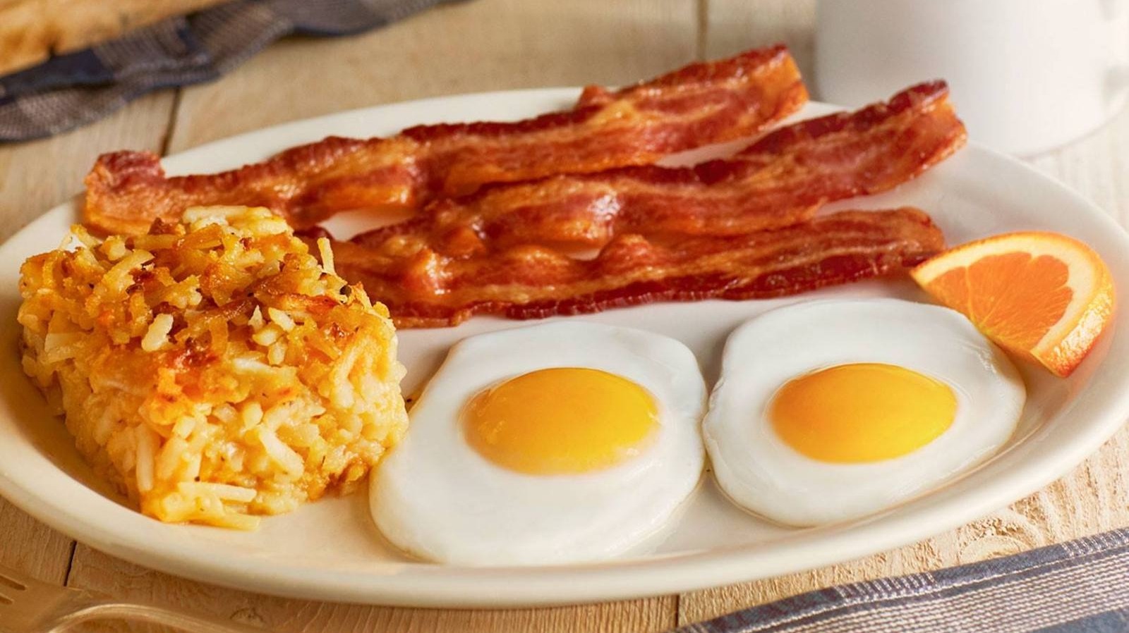 Cracker Barrel Has Its Own Theory On Our Breakfast Egg Preferences