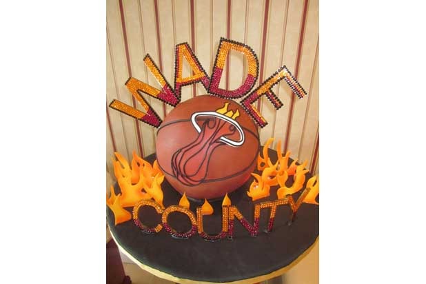 Extravagant Athlete Cakes Slideshow