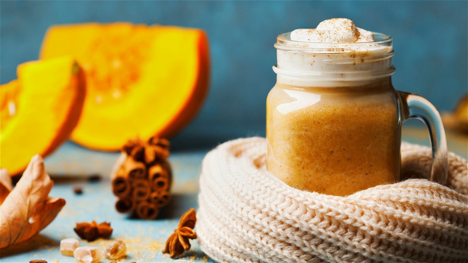 Fans Told Daily Meal Which Restaurant Offers The Best Fall-Themed Menu ...