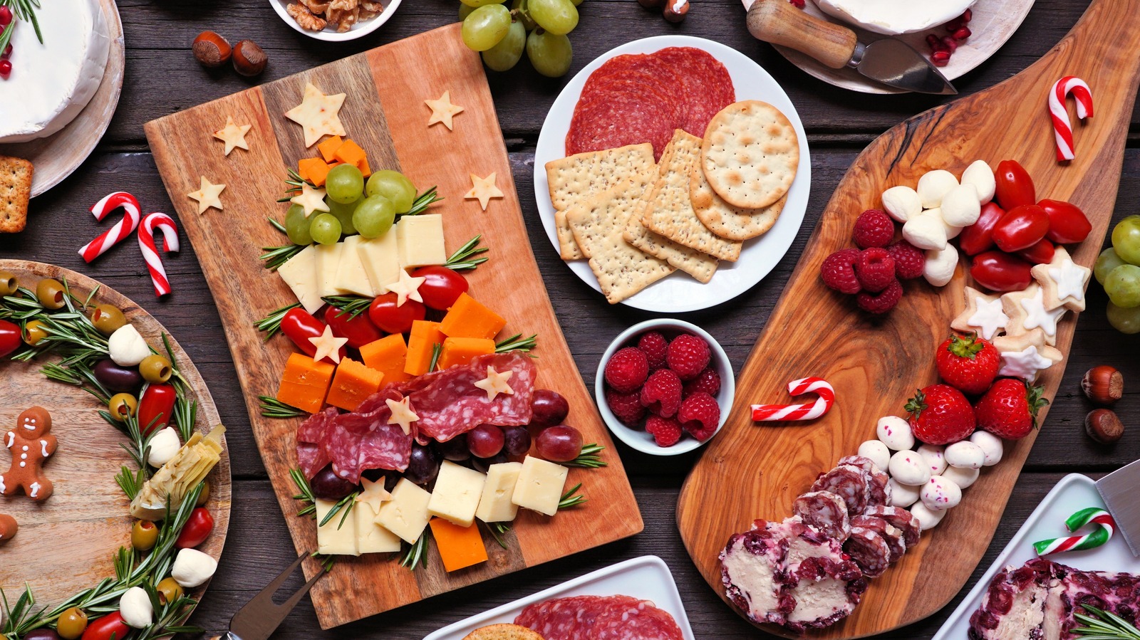 For The Perfect Holiday Cheese Board, Emphasize The Fruit Options