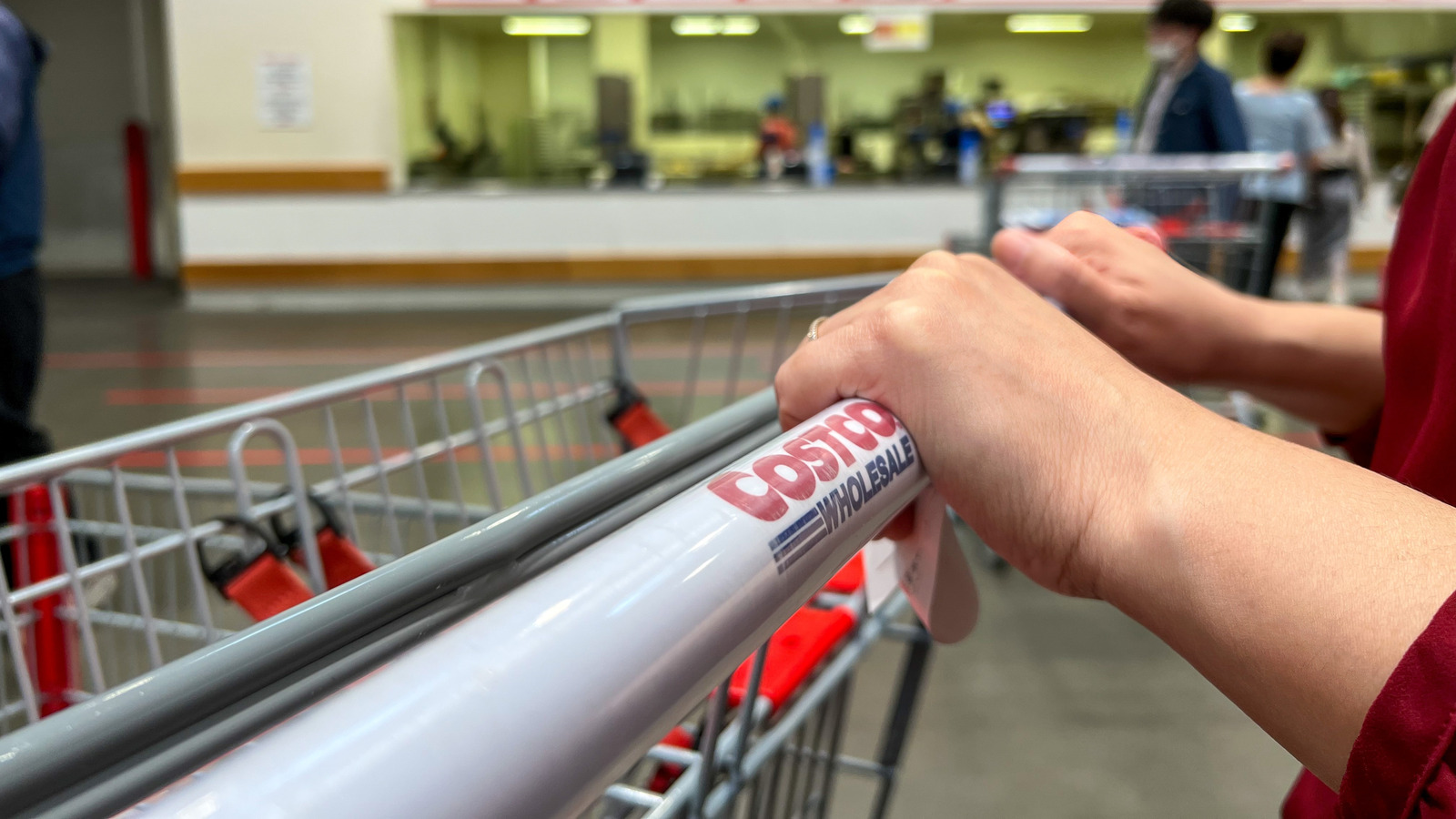 Here's How Much Money You Spend Per Minute In Costco