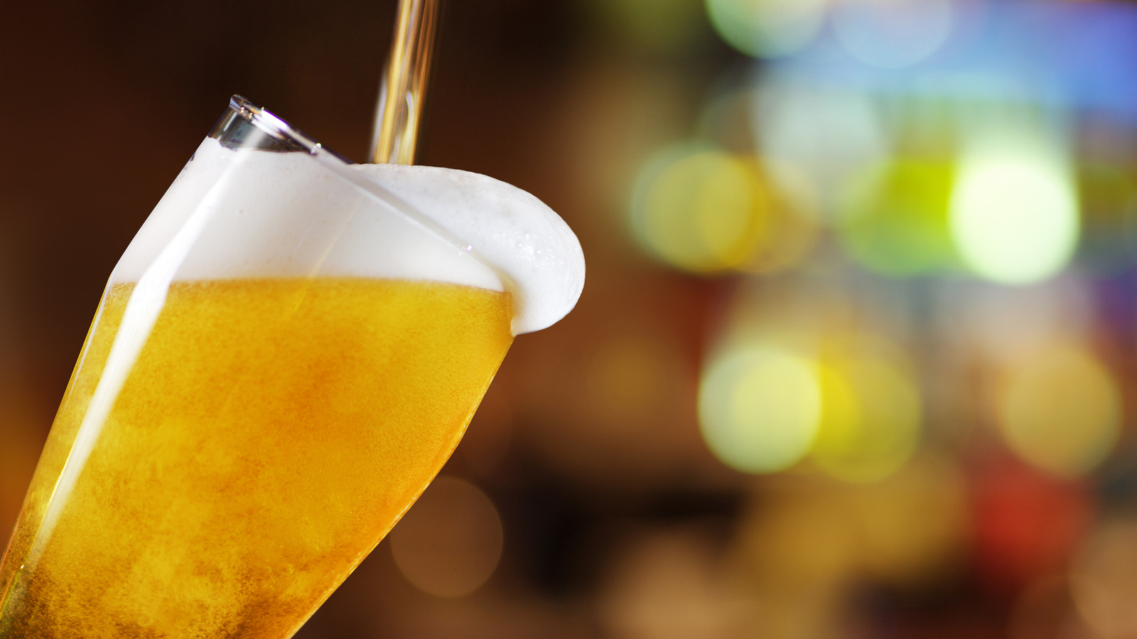 Here's The Difference Between 'Light' And Regular Beer