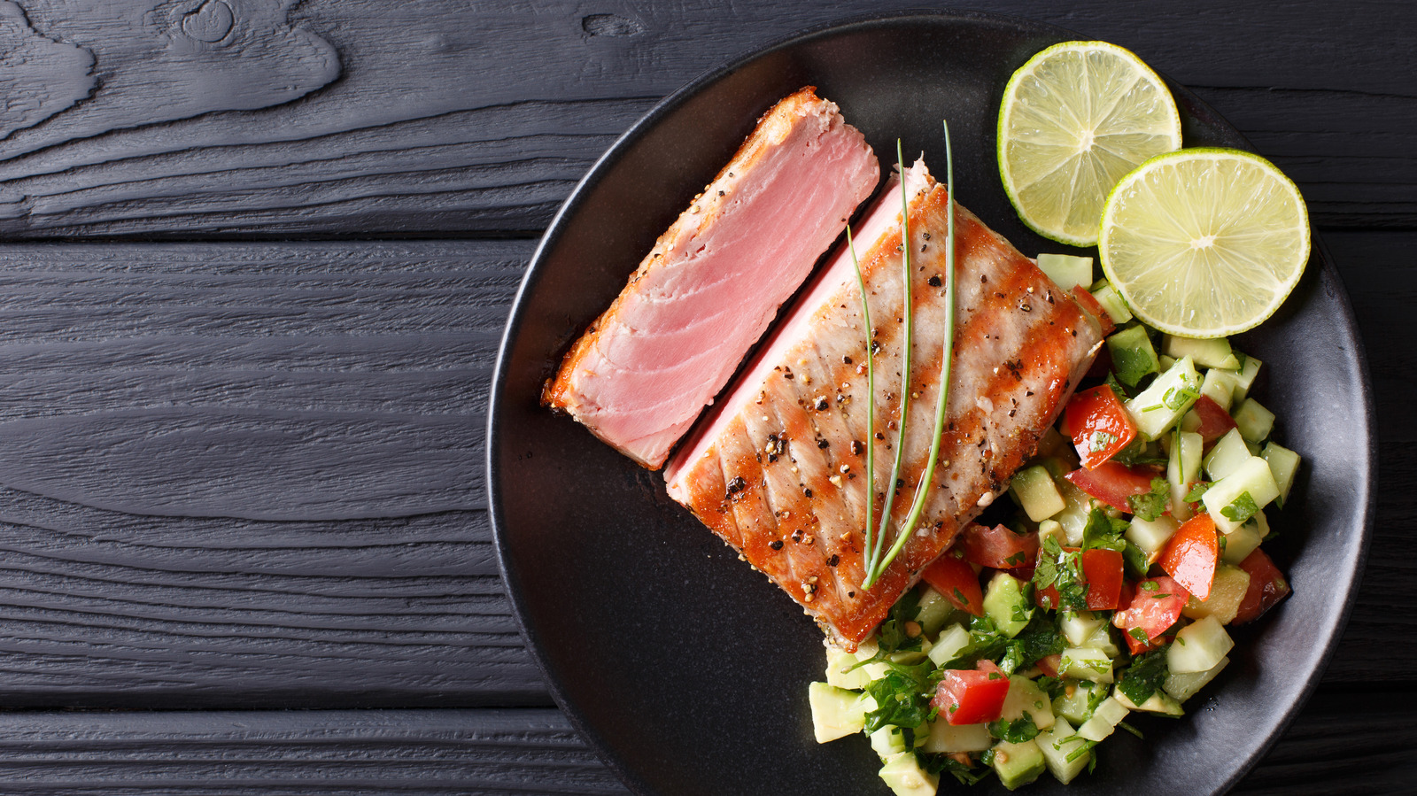 How To Achieve The Perfect Cook For Your Tuna Steak On The Grill