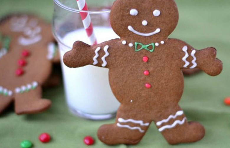 How to Dress Up Your Gingerbread Man