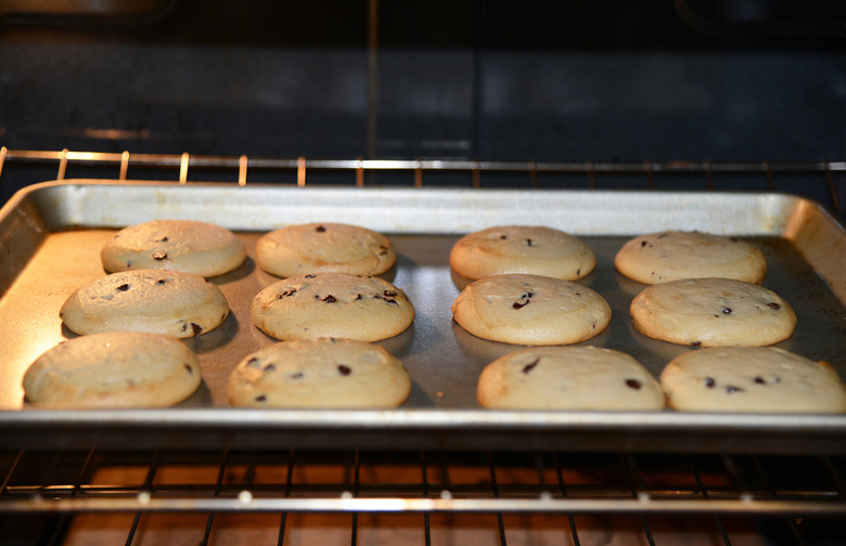 How to Make the Perfect Chocolate Chip Cookie in 12 Easy Steps