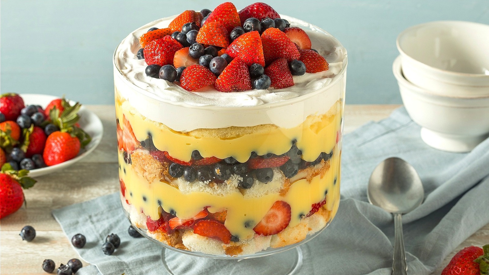 Use Instant Pudding Mix To Create The Creamiest Trifle
