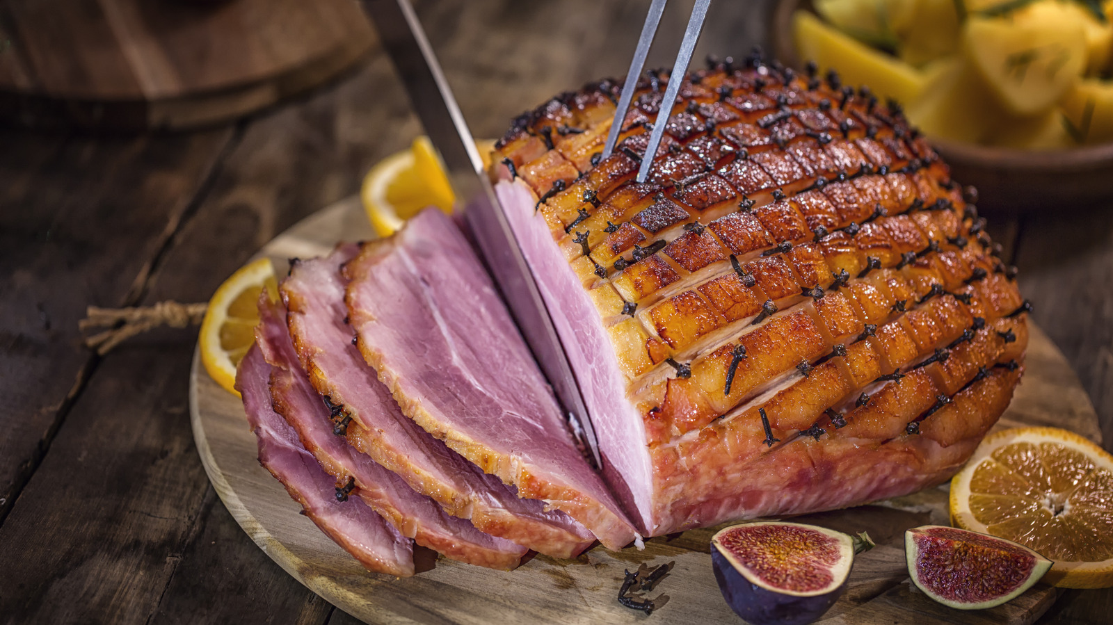 Let's Clear It Up: Ham And Pork Are Not Interchangeable