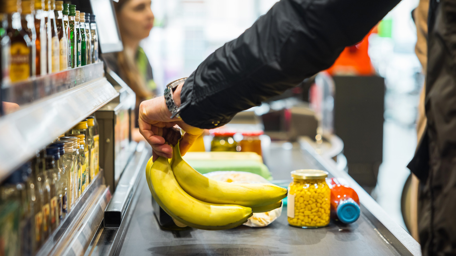 One Of The Biggest Mistakes You Can Make At The Aldi Checkout Line