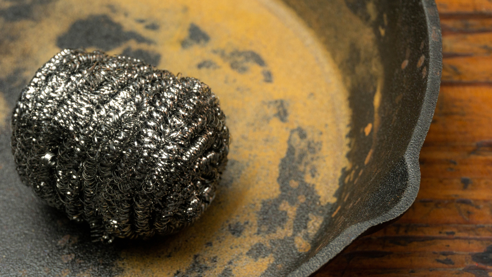 The Aluminum Foil Hack For When You Run Out Of Steel Wool