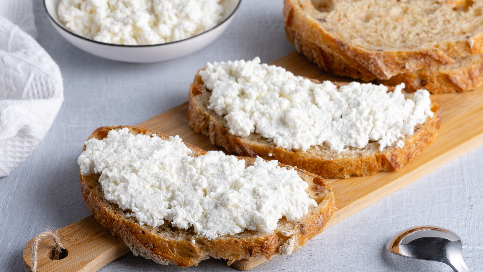 Polish Gzik Is The Ultimate Way To Amp Up Cottage Cheese With Barely ...
