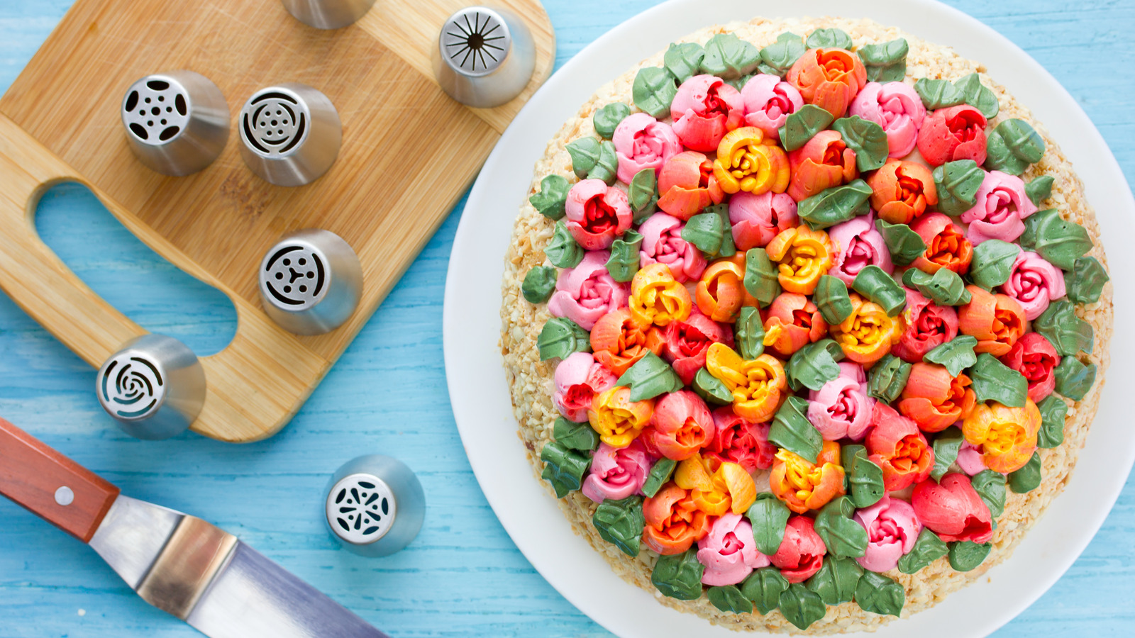 Russian Piping Tips Are The Secret To Pro-Level Cake Decorating