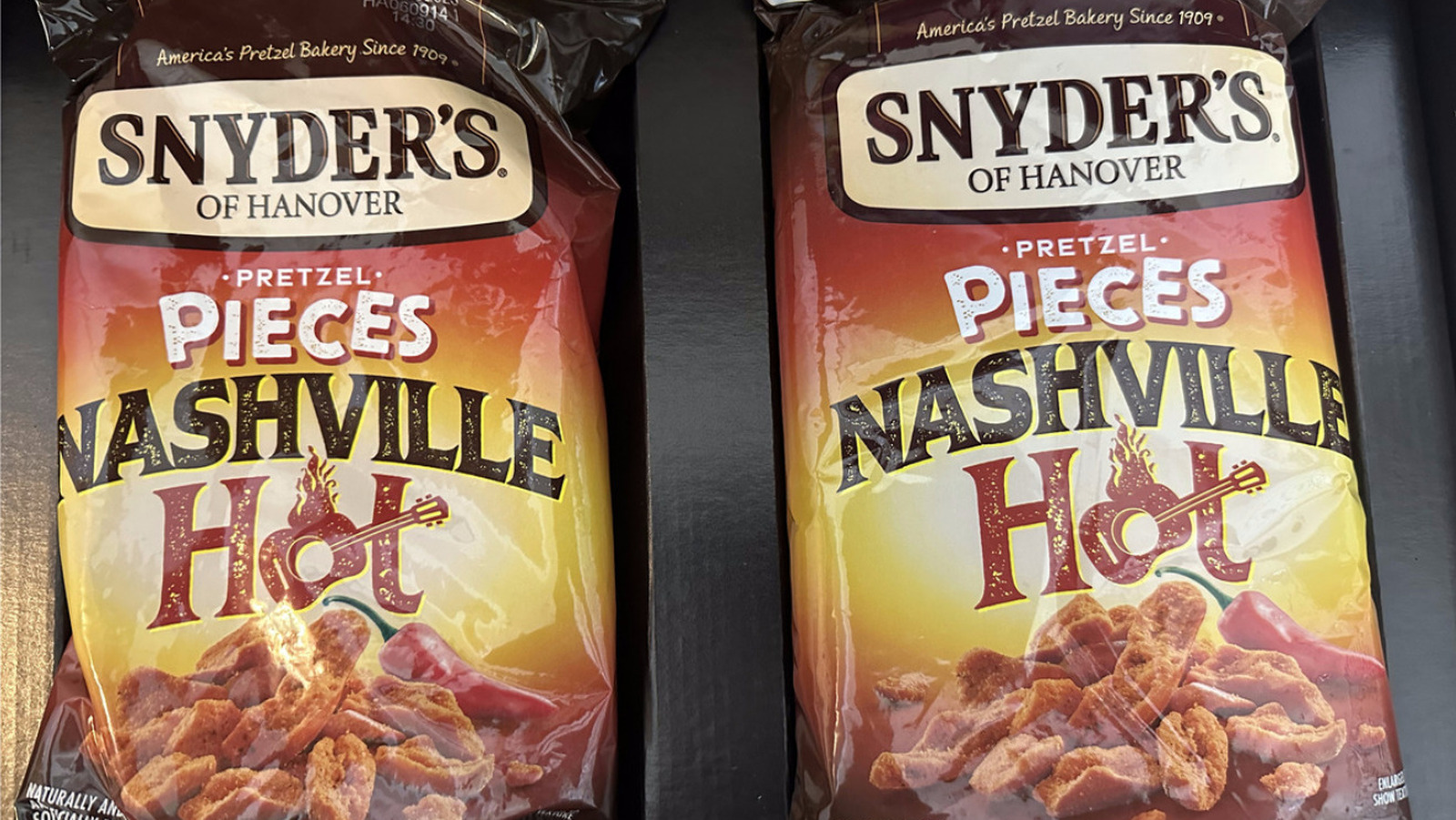 Snyder's Of Hanover Nashville Hot Pretzel Pieces Review: Like Crunchy ...