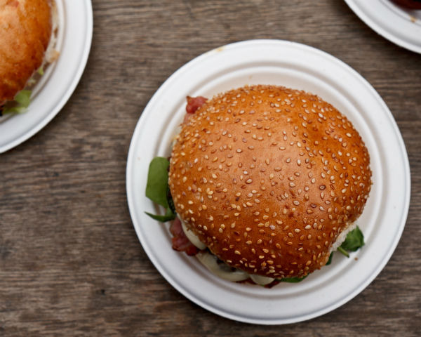 The 10 Greatest Burger Places Outside America (Slideshow)