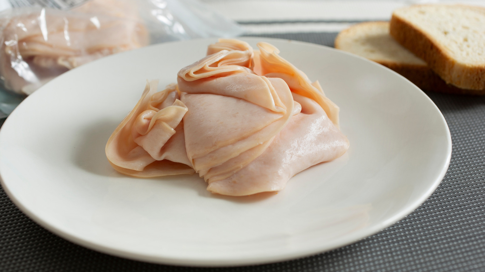 The 2002 Turkey Recall That Affected Nearly 30 Million Pounds Of Deli Meat