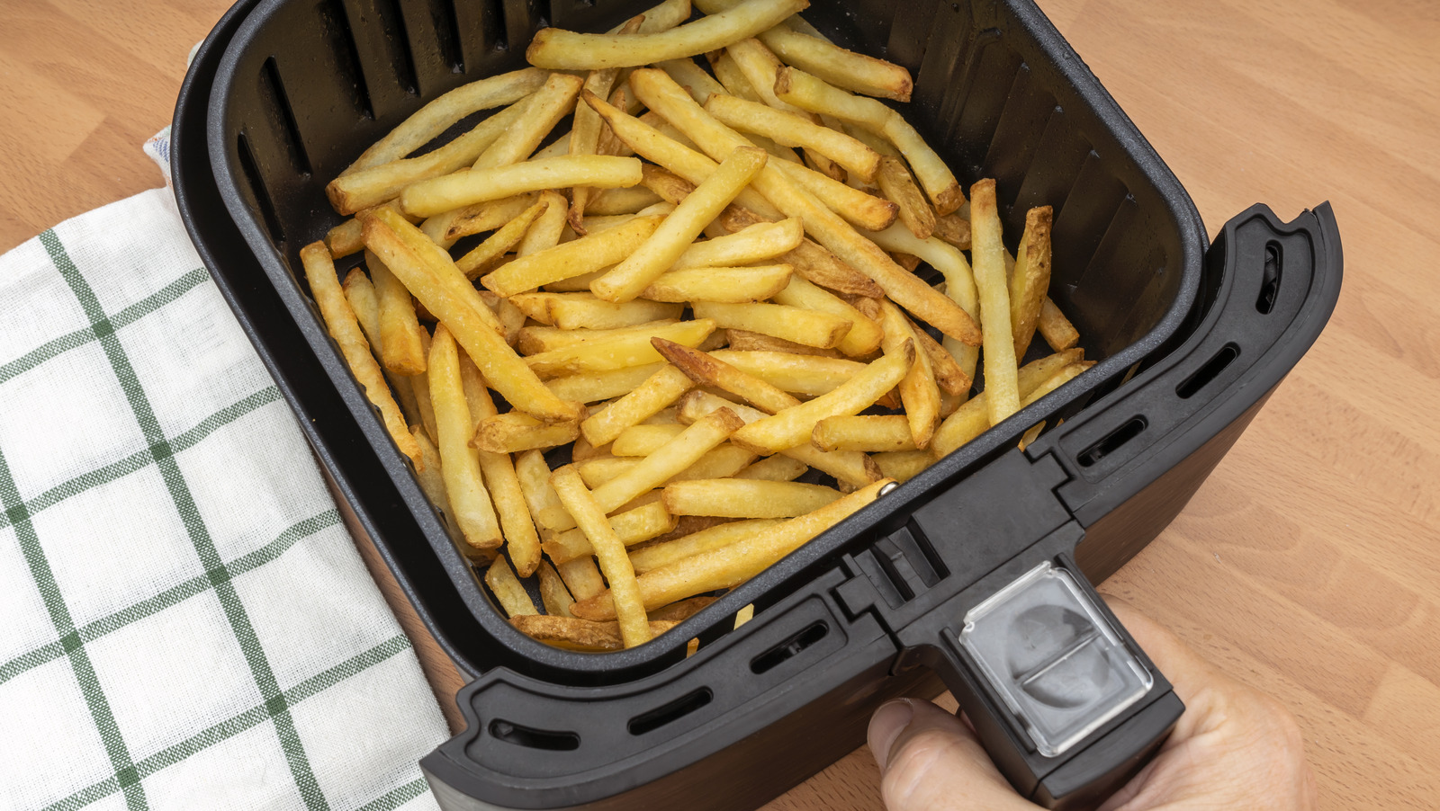 How To Make The Crispiest French Fries With Your Air Fryer