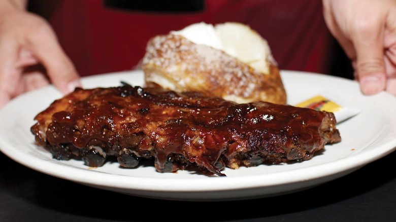 The Best Dishes At Texas Roadhouse, Ranked