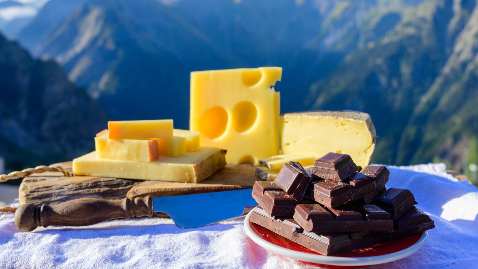 What To Avoid When Pairing Cheese And Chocolate