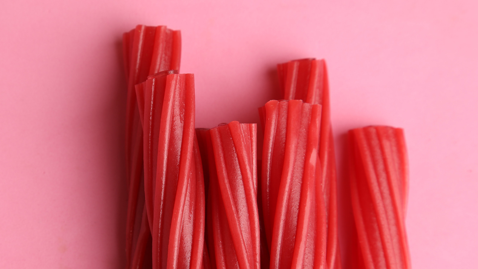 The Biggest Difference Between Red Vines And Twizzlers The Biggest Difference Between Red Vines And Twizzlers