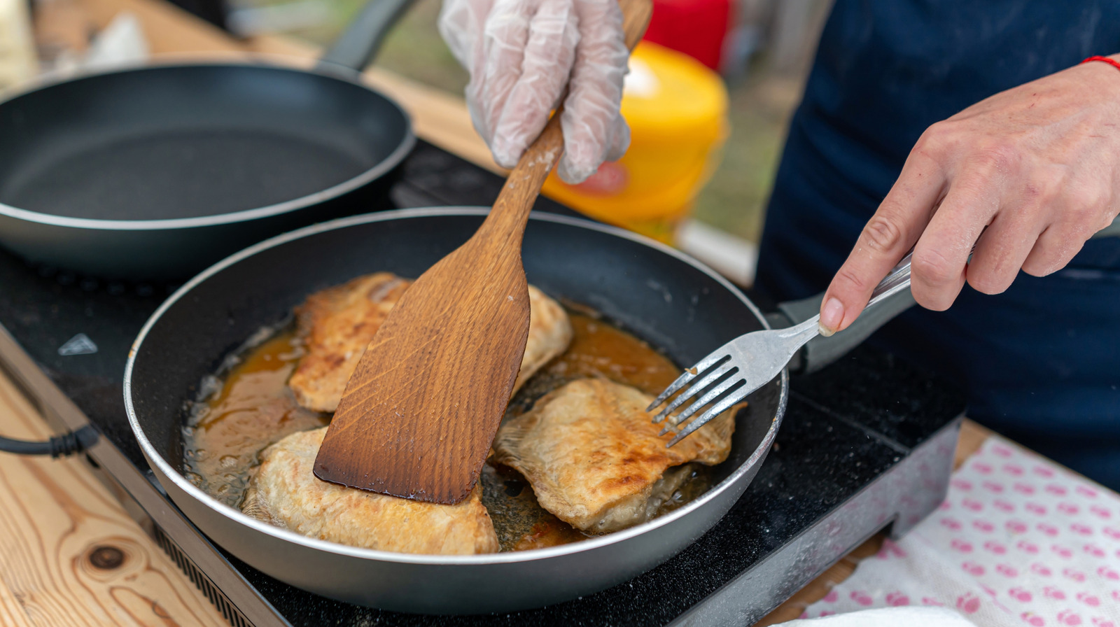 The Easy Fix For Fishy Kitchen Smells Is Right In Your Pantry