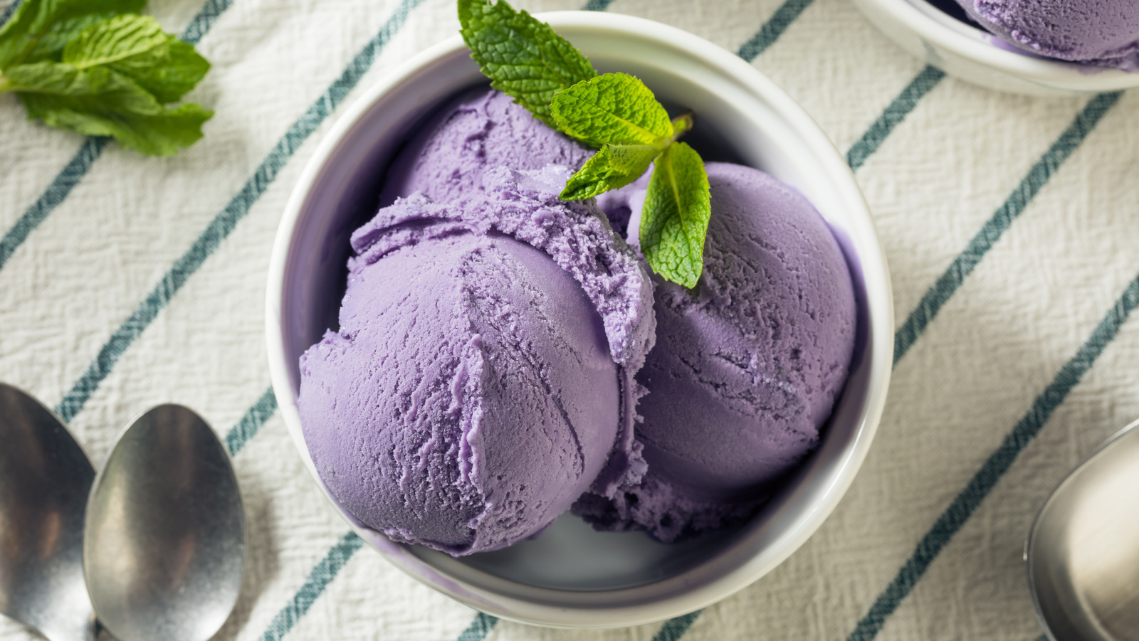 The Fan Favorite Trader Joe's Ice Cream That Returns Year After Year