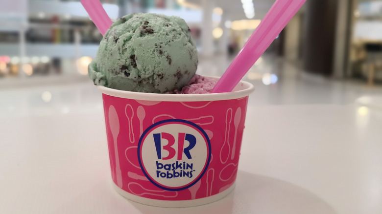 The Hidden Message In The Baskin-Robbins Logo That We Keep Looking Past