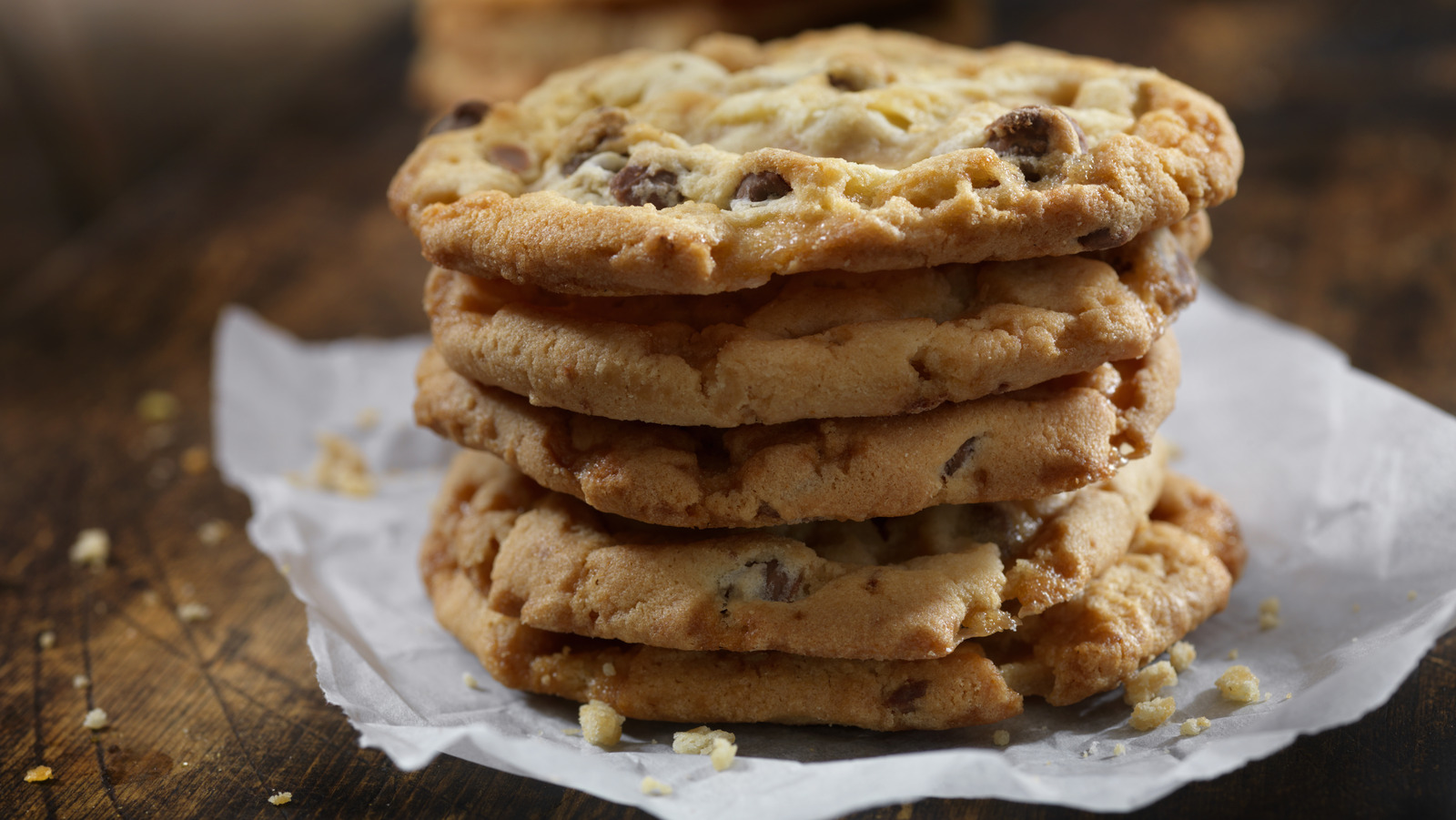 The Ingredient You Need For Chewy Bakery-Style Cookies Is Corn Syrup