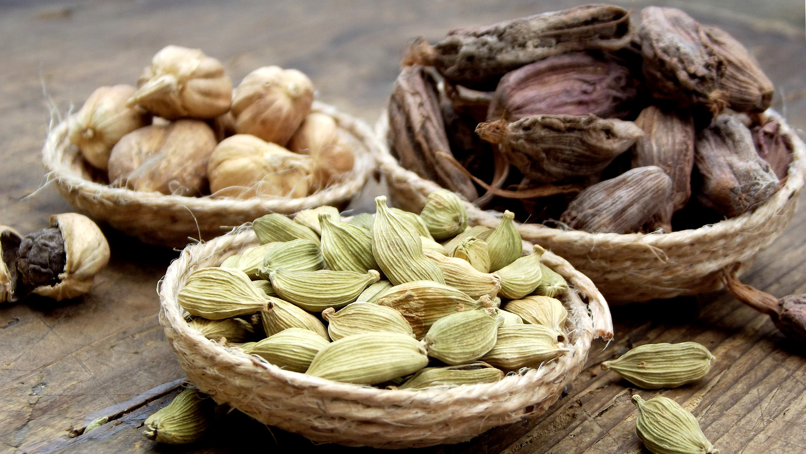 White And Black Cardamom: What's The Difference?
