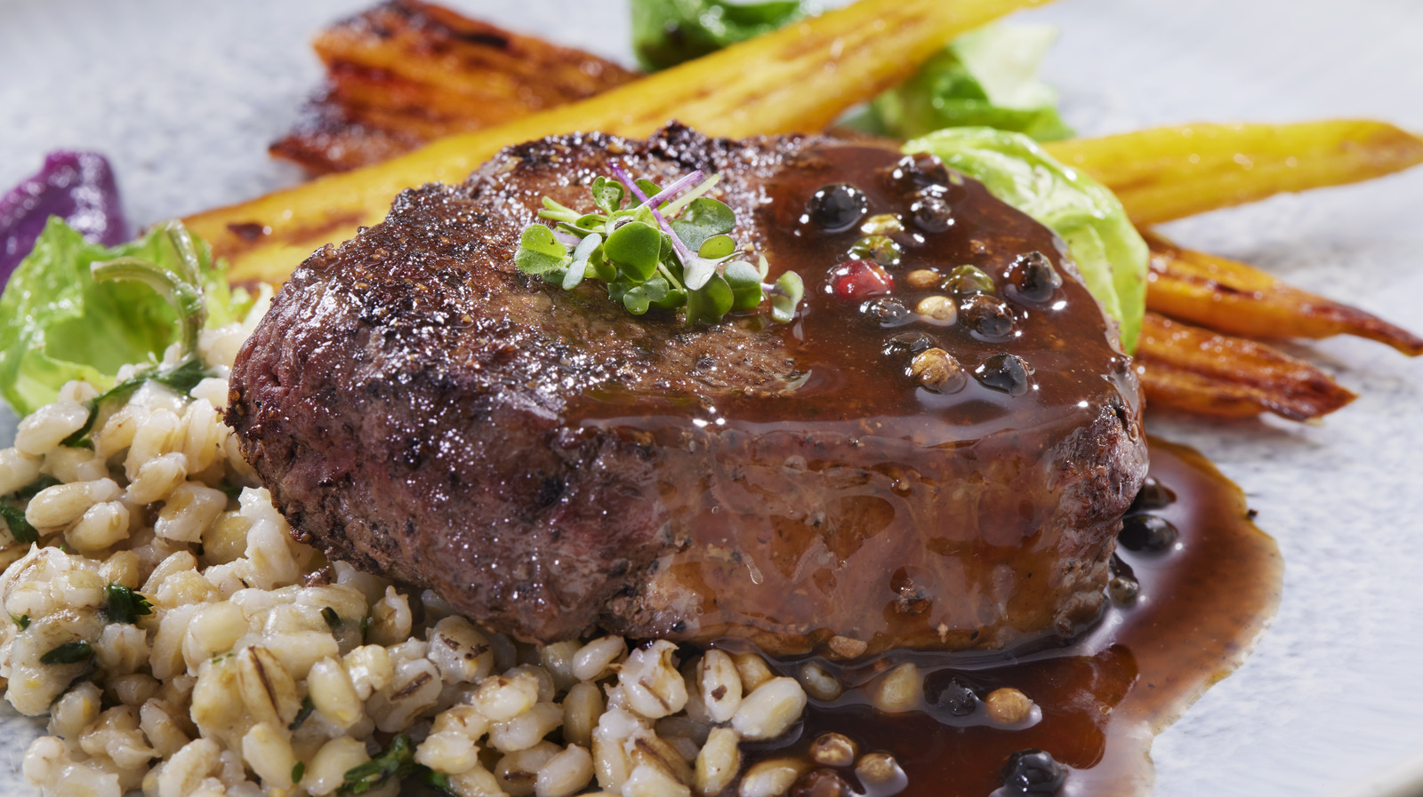 The Marbling Difference You Should Know Before Cooking A Bison Steak