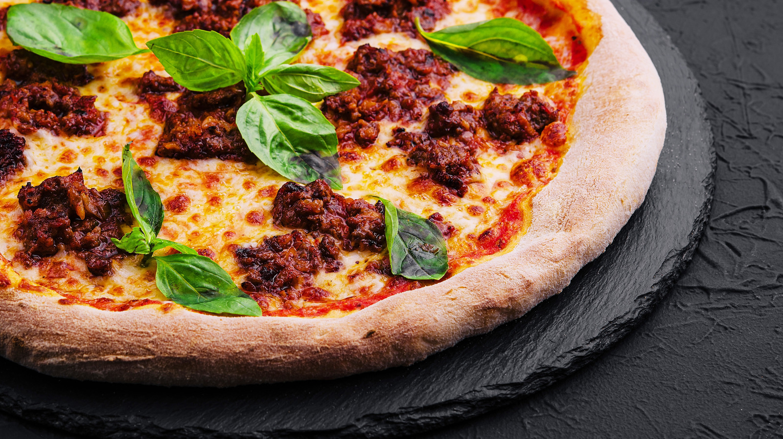 Do You Need To Oil A Pizza Stone Before Use?