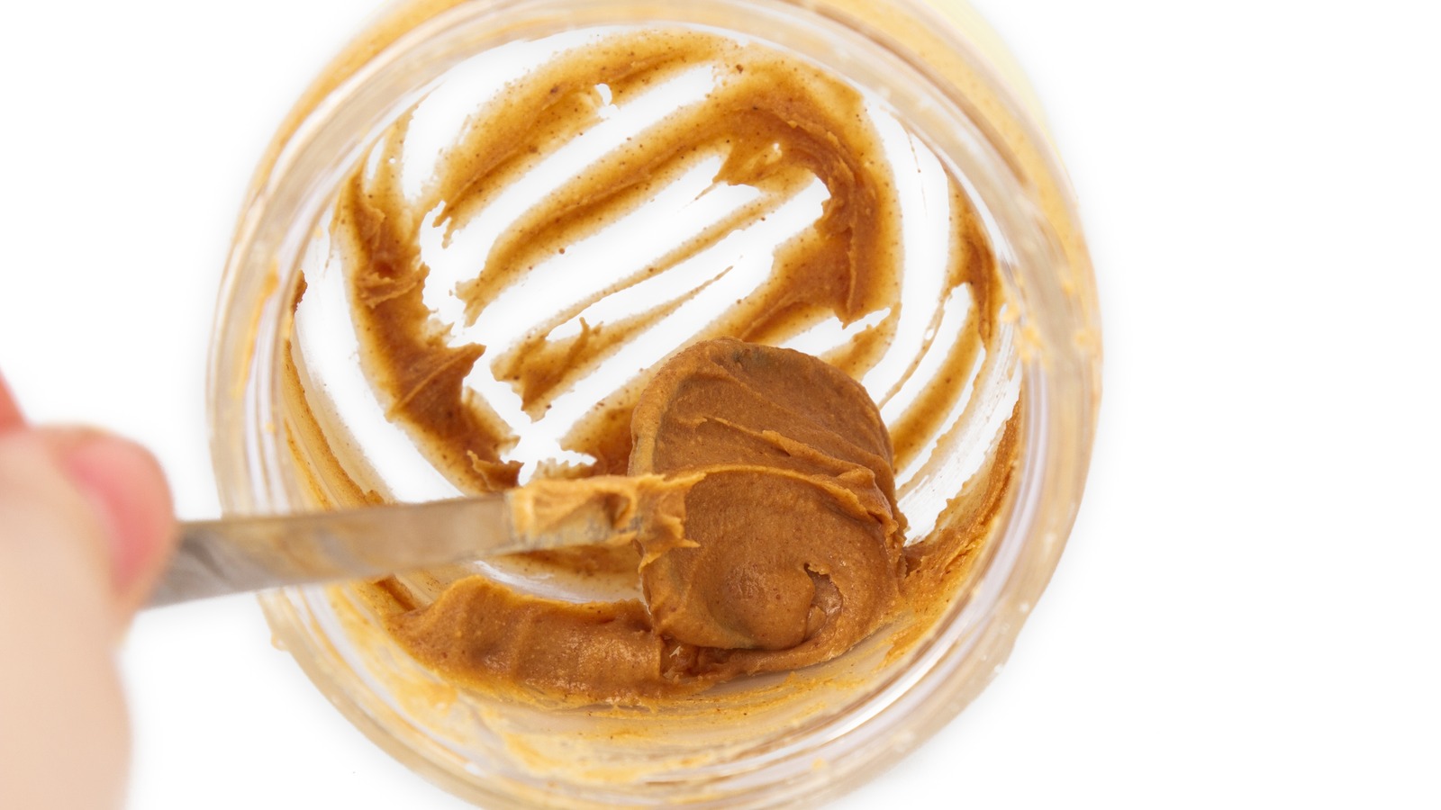 The Overnight Oats Hack To Use Up The Last Of That Peanut Butter